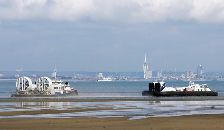 SOLENT SEA TRIALS FOR EXPRESS HOVER - Isle of Wight News - Island Echo