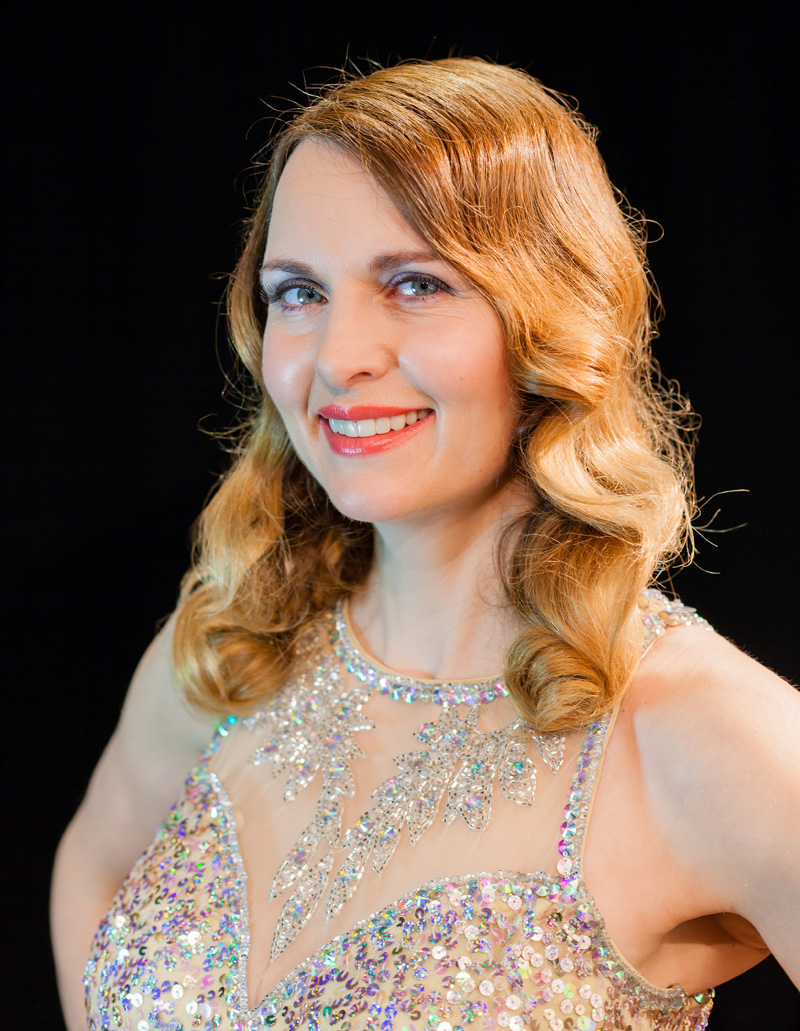 TV STAR DEBRA TO PERFORM AT MEDINA THEATRE - Island Echo - 24hr news, 7 ...