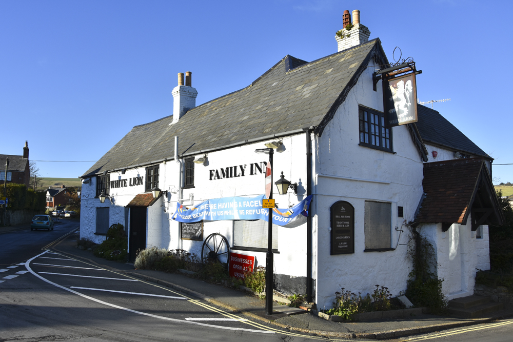 SMUGGLERS' PUBS ALONG THE UNDERCLIFF AND THE BACK OF THE WIGHT - Isle ...