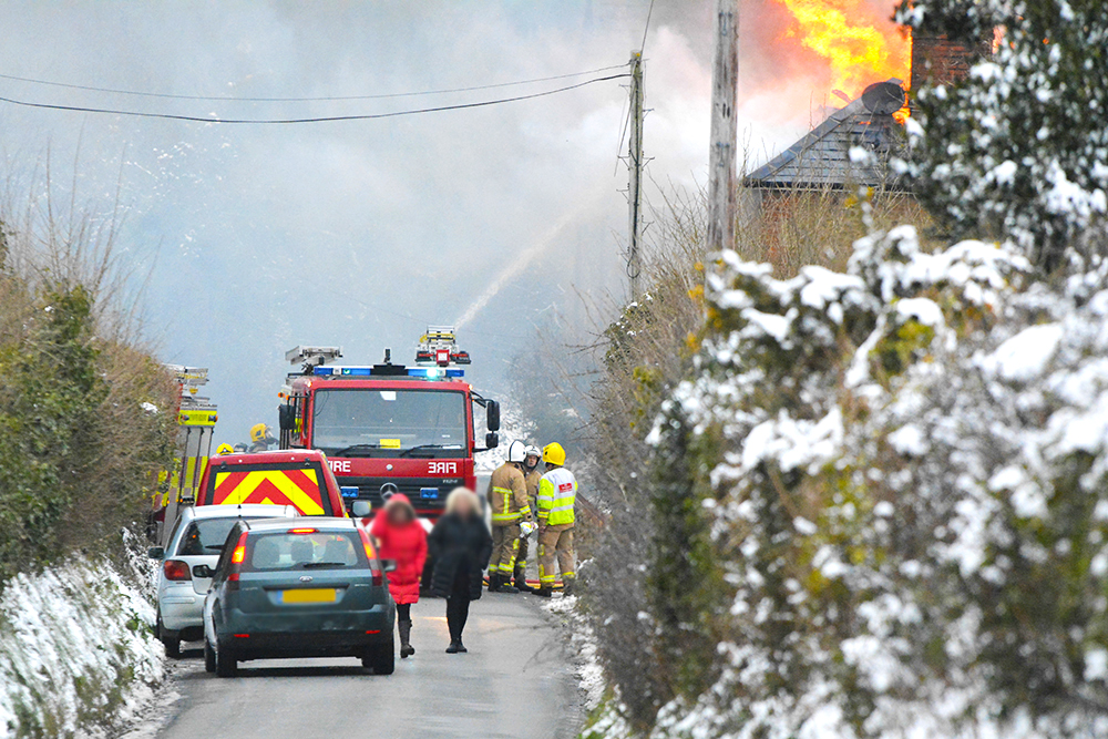 HOUSE FIRE IN SHORWELL - Isle of Wight News - Island Echo