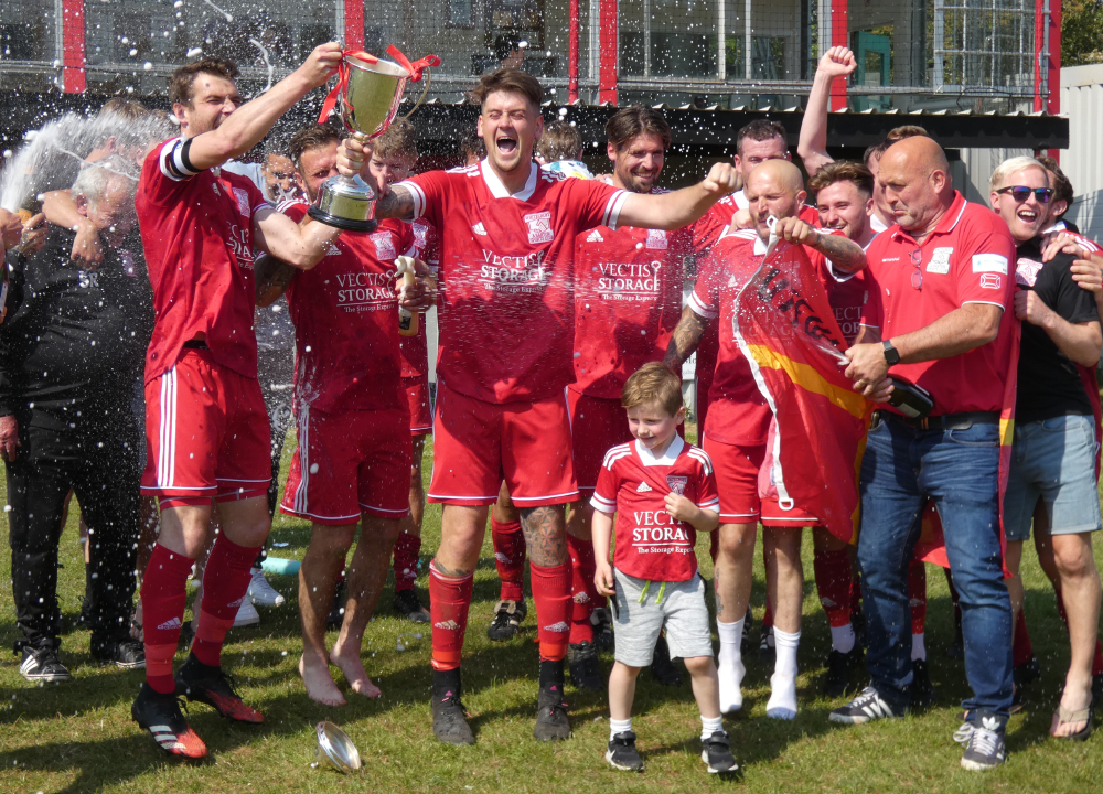 2021 LEAGUE DOUBLE FOR WHITECROFT & BARTON - Island Echo - 24hr news, 7 ...