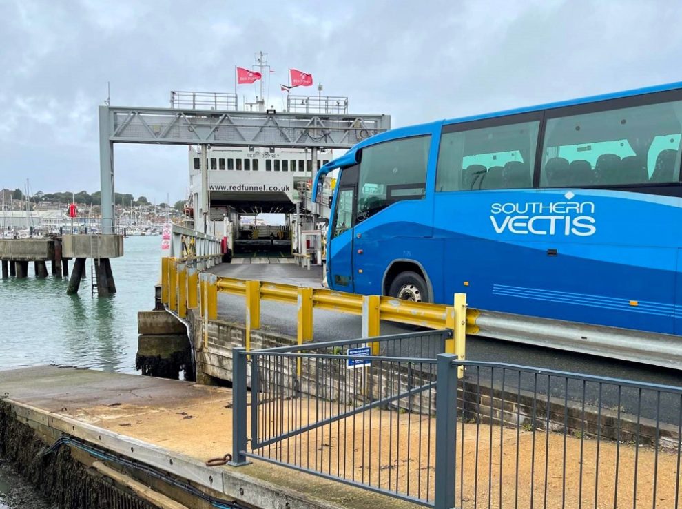 SINGLE TO... ZAMBIA! SOUTHERN VECTIS DONATES VEHICLE TO HELP ENSURE ...