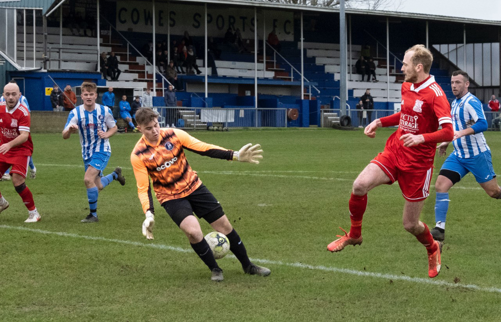 CHAMPIONS W&B OPEN 6-POINT GAP AT TOP OF DIVISION 1: ISLE OF WIGHT ...
