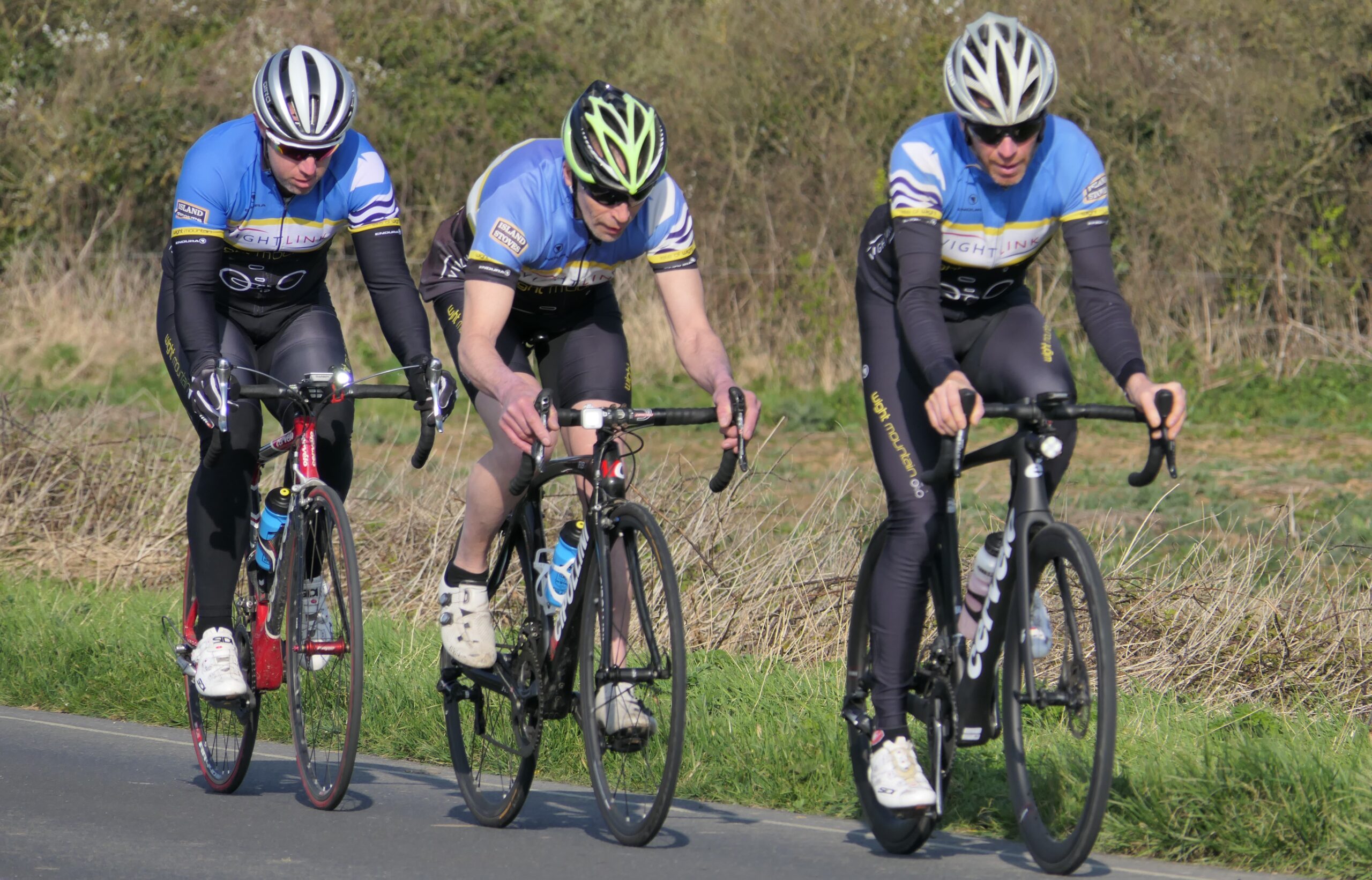 FIRST MOUNTAIN TEAM TRIAL SERIES RACE RAISES OVER £500 FOR MOUNTBATTEN ...
