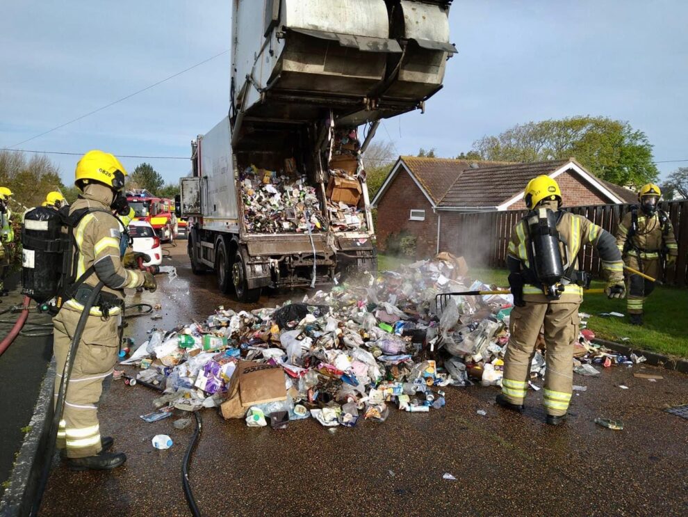 BIN LORRY FIRE SUCCESSFULLY TACKLED IN THE WEST WIGHT - Island Echo ...