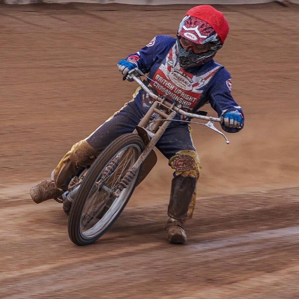 SPEEDWAY CHAMPIONSHIP MEETING ABANDONED AFTER SERIOUS CRASH - Isle of ...