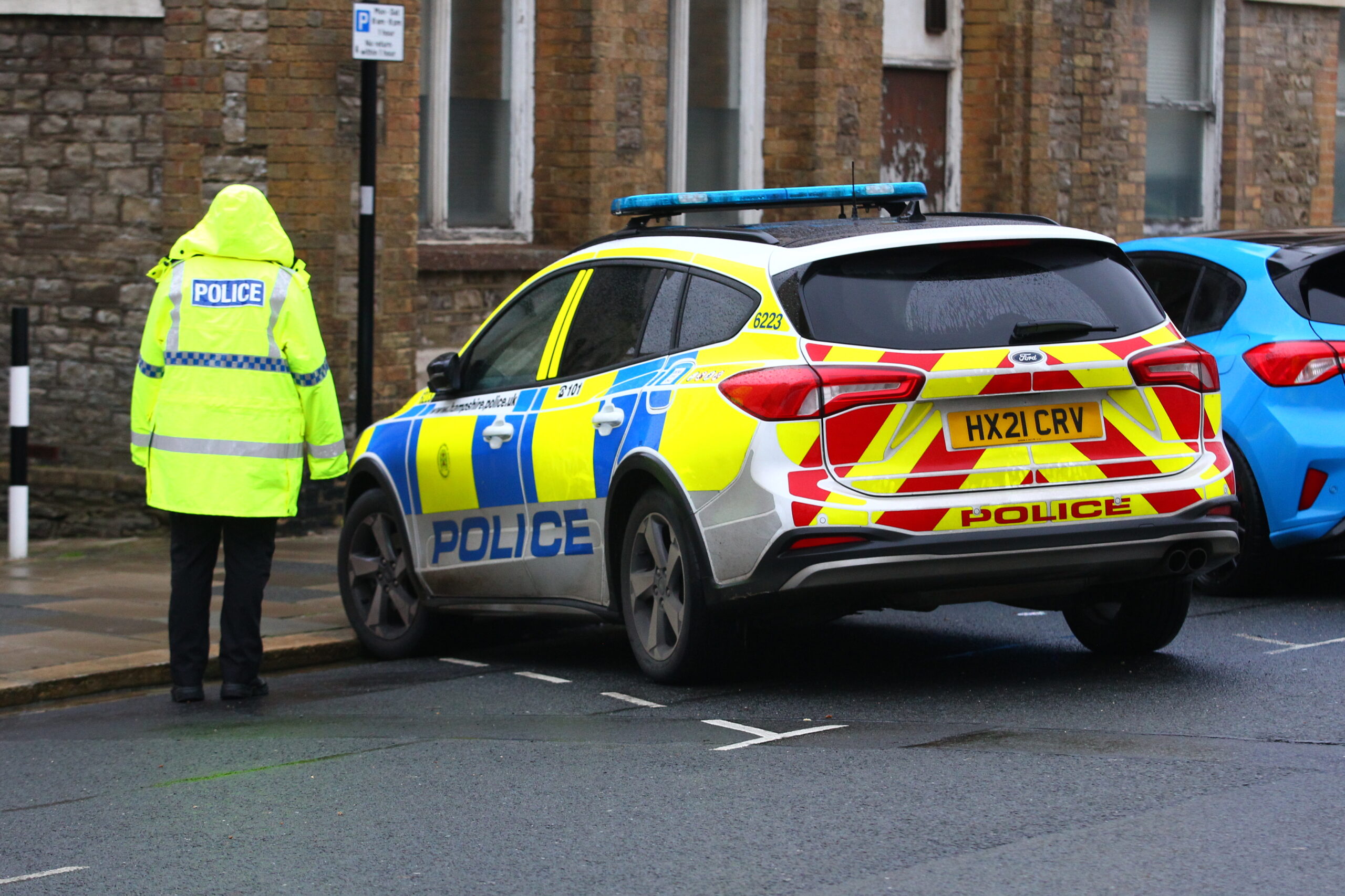 POLICE, FIRE AND AMBULANCE RESPOND TO INCIDENT AT DERELICT TOWN HALL ...