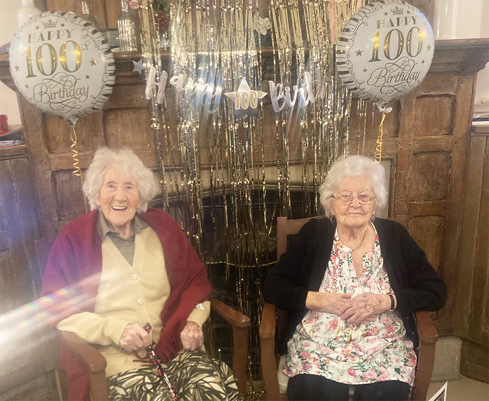 2 CENTENARIANS ENJOY CELBRATORY PARTY AT COWES CARE HOME - Island Echo ...