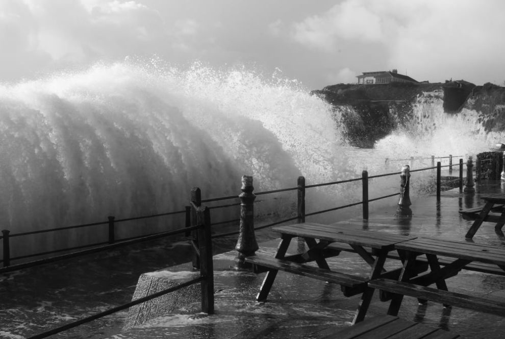 DEVASTATING 'TIDAL WAVE' STRUCK ISLE OF WIGHT COAST 50 YEARS AGO ...
