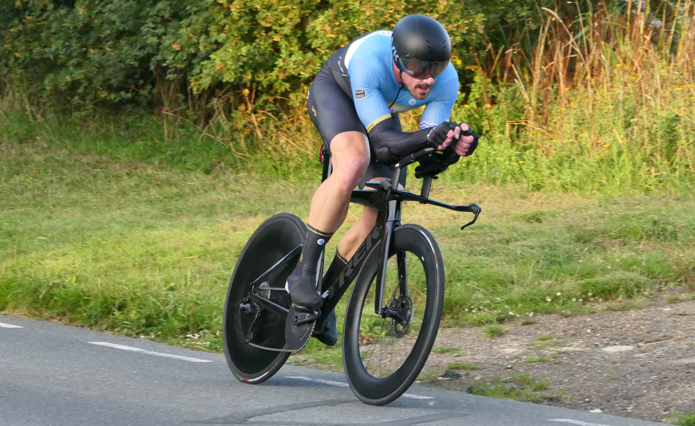 70 RIDERS COMPETE IN FINAL ROUND OF WIGHTLINK-WIGHT MOUNTAIN CYCLE ...