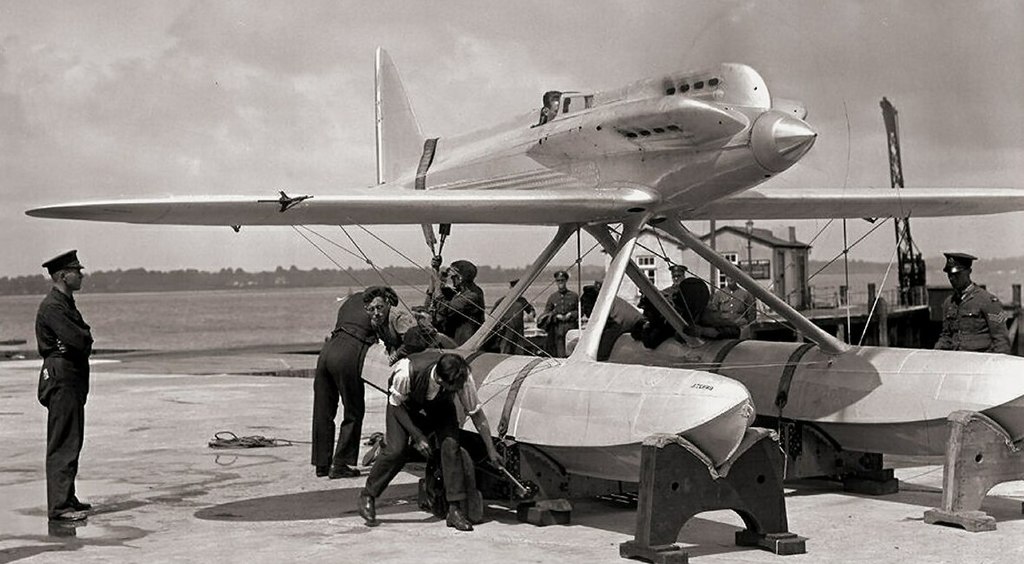 PRESTIGIOUS SEAPLANE SCHNEIDER TROPHY STARTED FROM COWES A CENTURY AGO ...