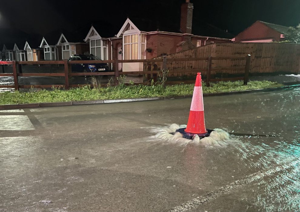 FLOODING HITS THE ISLAND AS ADVERSE WEATHER CONTINUES - Island Echo ...