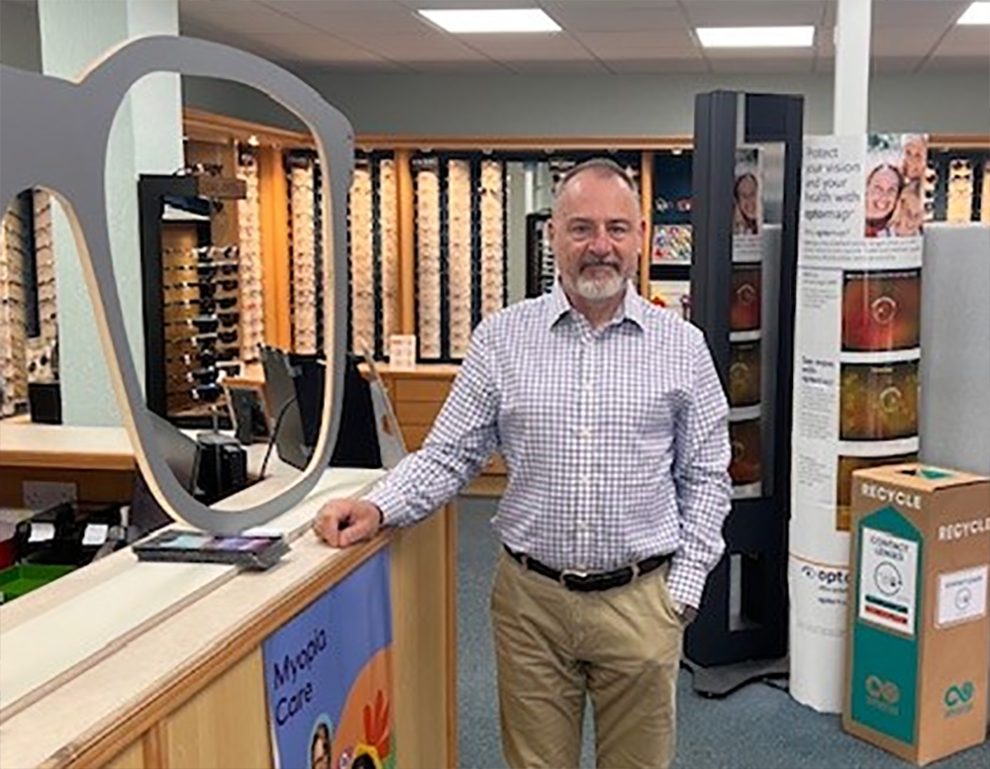 POPULAR OPTOMETRIST ROSS DOIG RETIRES AFTER ALMOST 4 DECADES IN THE EYE ...