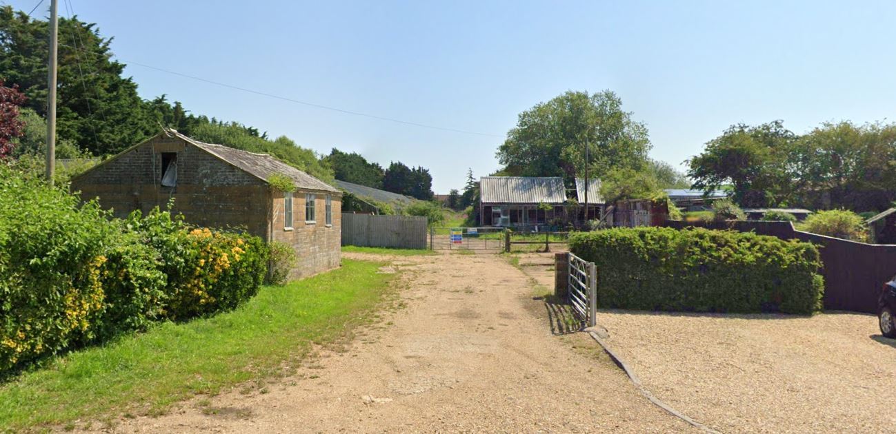 FORMER TOMATO GROWING ENTERPRISE IN MERSTONE COULD BE KNOCKED DOWN AND ...