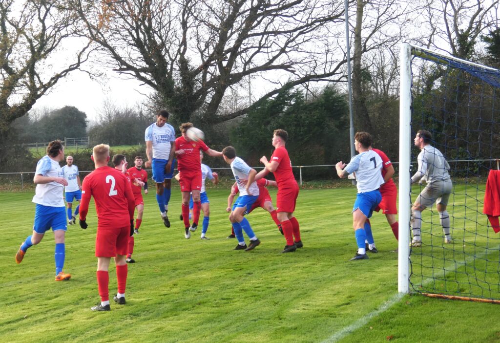 ISLE OF WIGHT FOOTBALL ROUND UP: 3 ISLAND SIDES THROUGH TO 4TH ROUND OF ...