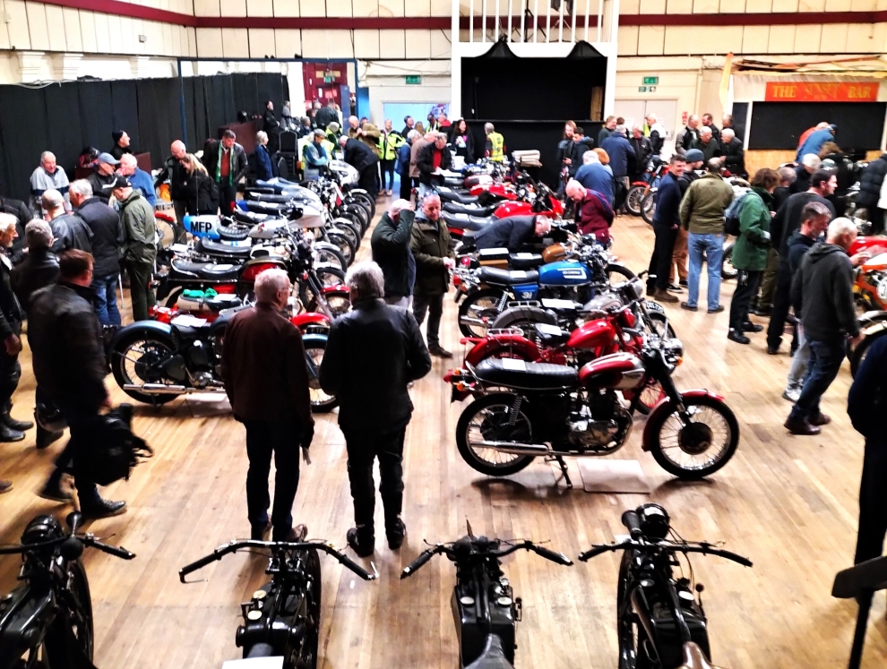 ISLE OF WIGHT VINTAGE MOTORCYCLE CLUB TO PRESENT 6TH VINTAGE AND ...