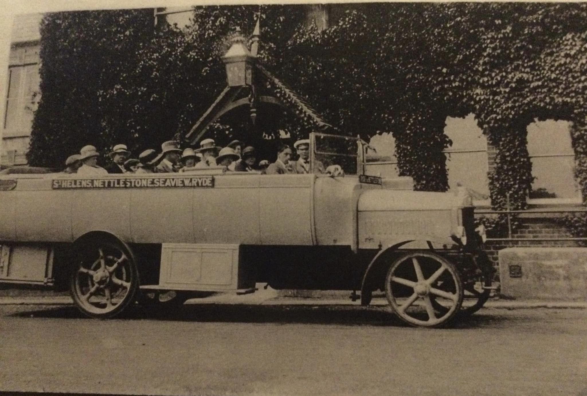 THE EARLY DAYS OF SOUTHERN VECTIS UNTIL THE OUTBREAK OF WAR - Isle of ...