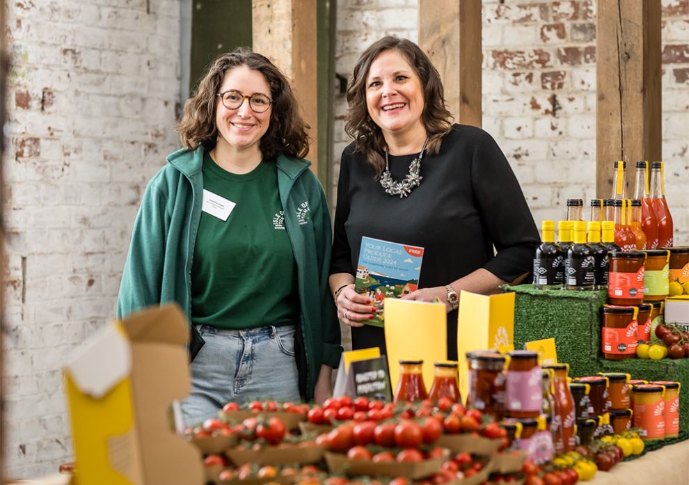 ISLE OF WIGHT TOMATOES GIVEN SEAL OF APPROVAL IN NEW PRODUCE GUIDE ...