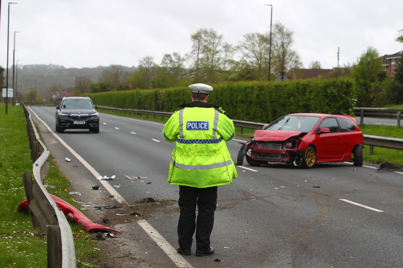 DUAL CARRIAGEWAY BLOCKED AFTER HONDA SMASHES INTO BARRIER - DRIVER ...