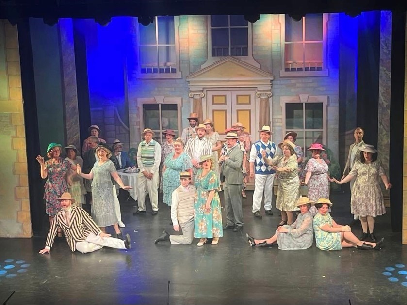 THE RAGS TO RICHES TALE OF ME & MY GIRL PERFORMED BY THE ISLAND ...