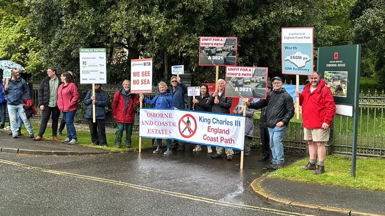 ISLE OF WIGHT RAMBLERS PROTEST ENGLISH HERITAGE COASTAL PATH REFUSAL ...