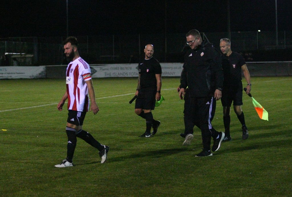 TWIN TROUBLE FOR PORT AS VICS WIN BIG ISLE OF WIGHT DERBY ON PENALTIES ...