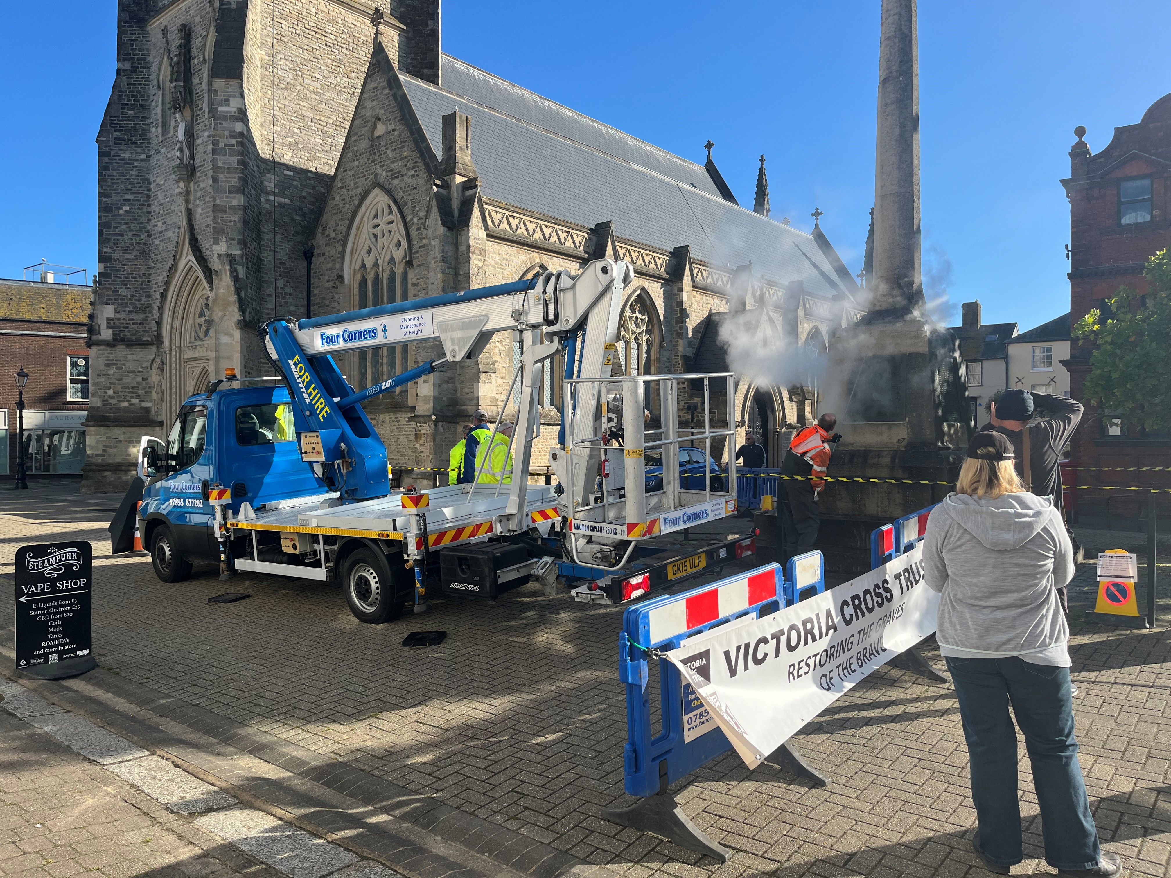 WAR MEMORIAL IN NEWPORT GIVEN NEW LEASE OF LIFE THANKS TO VICTORIA ...