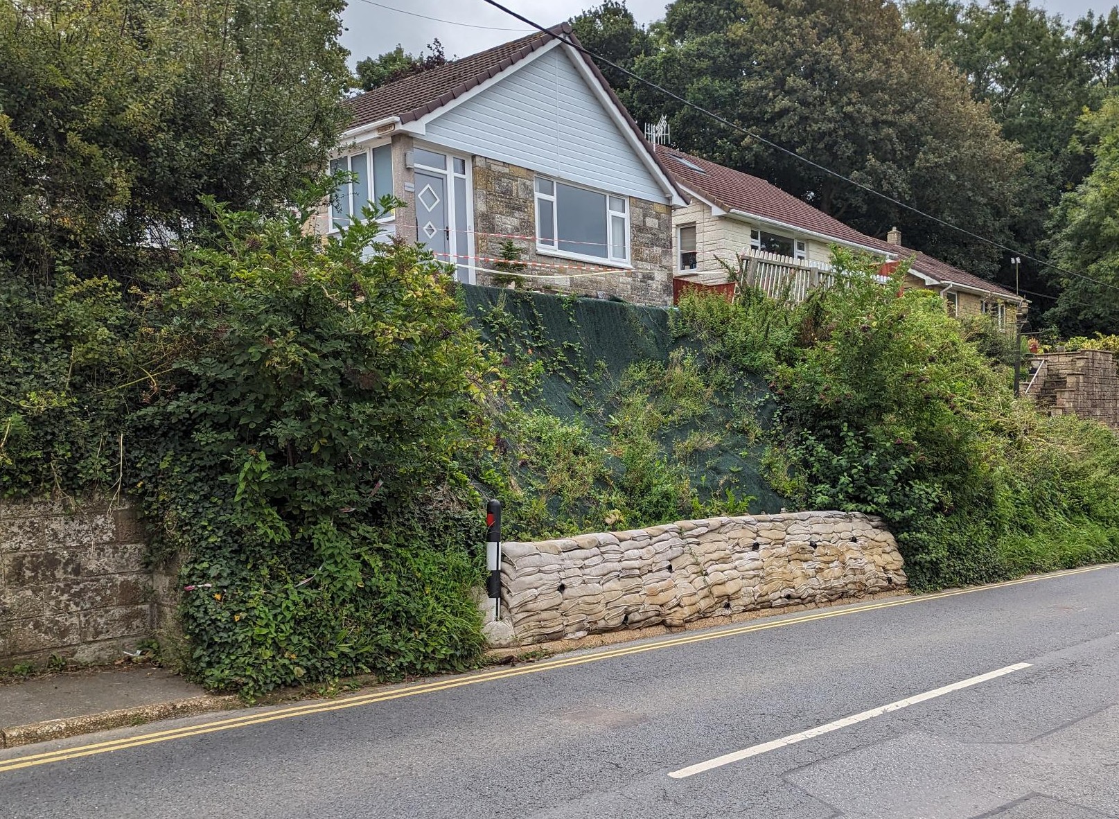 REPAIR WORK TO START ON WROXALL EMBANKMENT THAT PARTIALLY COLLAPSED ...