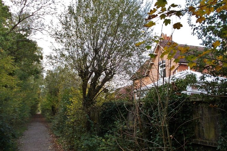 WHIPPINGHAM - A STATION CONSTRUCTED TO SERVE AN EMPRESS - Isle of Wight ...