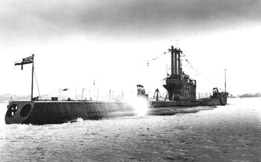 SUBMARINE HMS AFFRAY VANISHED SOUTH OF THE ISLE OF WIGHT 75 YEARS AGO ...