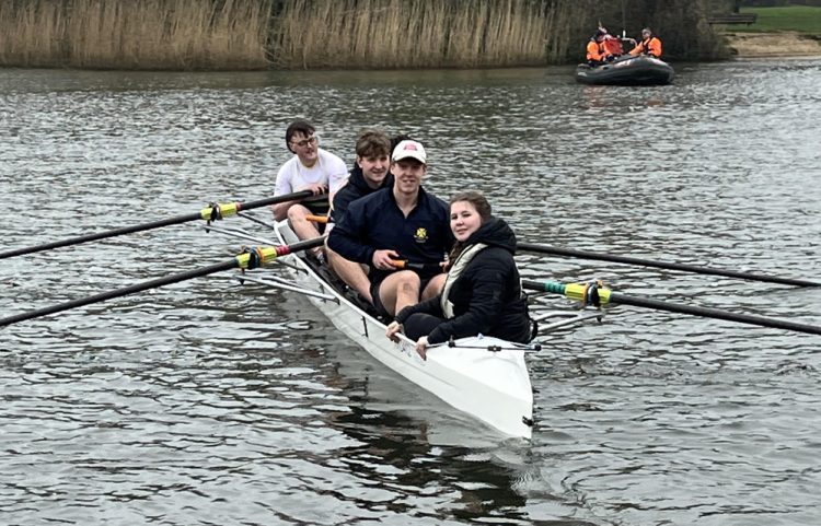 RYDE ROWING CLUB CREWS IMPRESS AT CHRISTCHURCH HEAD OF THE STOUR - Isle ...
